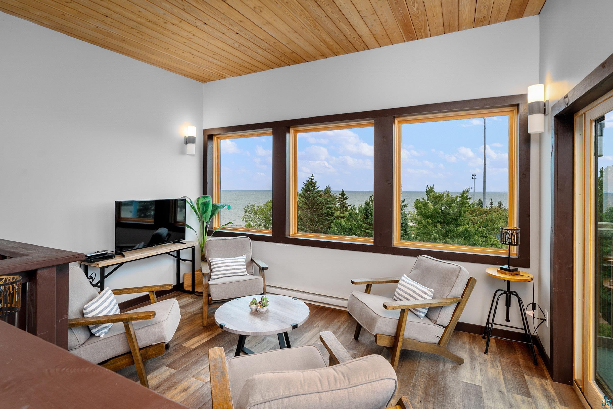 120 E Superior St, #4, Duluth, MN 55802 | $1,199,000 | Condo/Townhouse ...