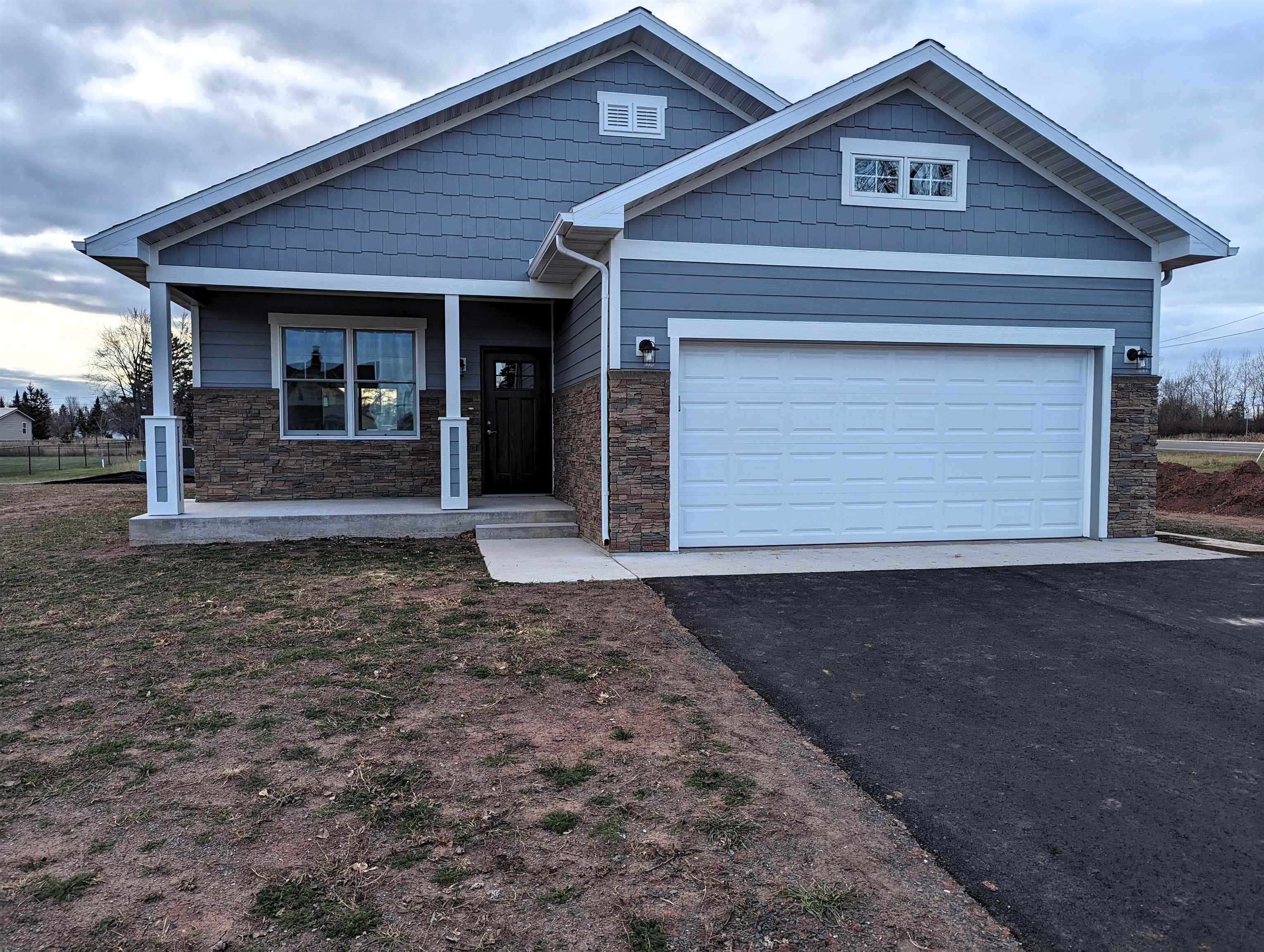 1812 E 8th St, Superior, WI 54880 | $440,000 | SF/Detached | Active