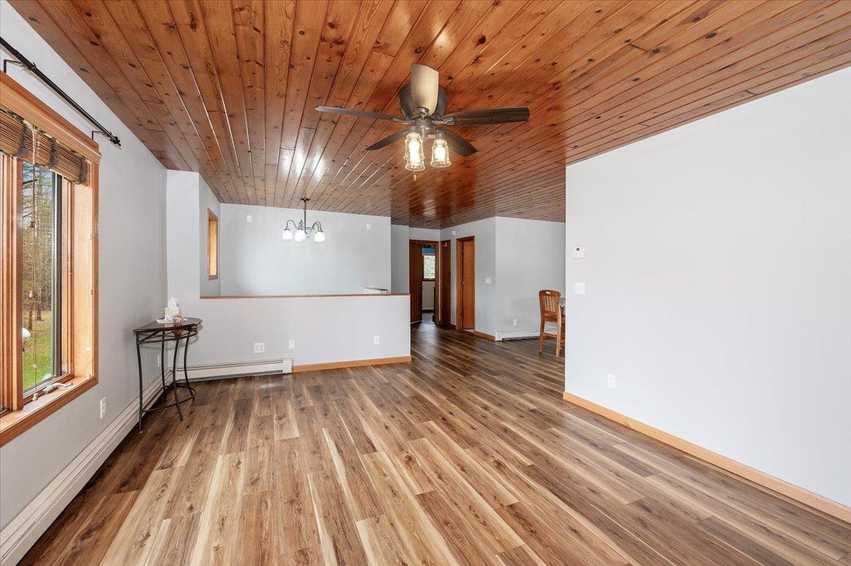 9111 E Potter Rd, South Range, WI 54874 | $400,000 | SF/Detached | Sold