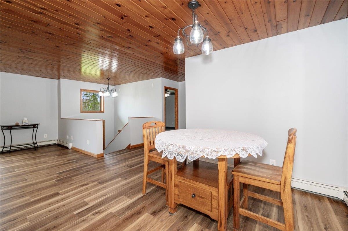 9111 E Potter Rd, South Range, WI 54874 | $400,000 | SF/Detached | Sold