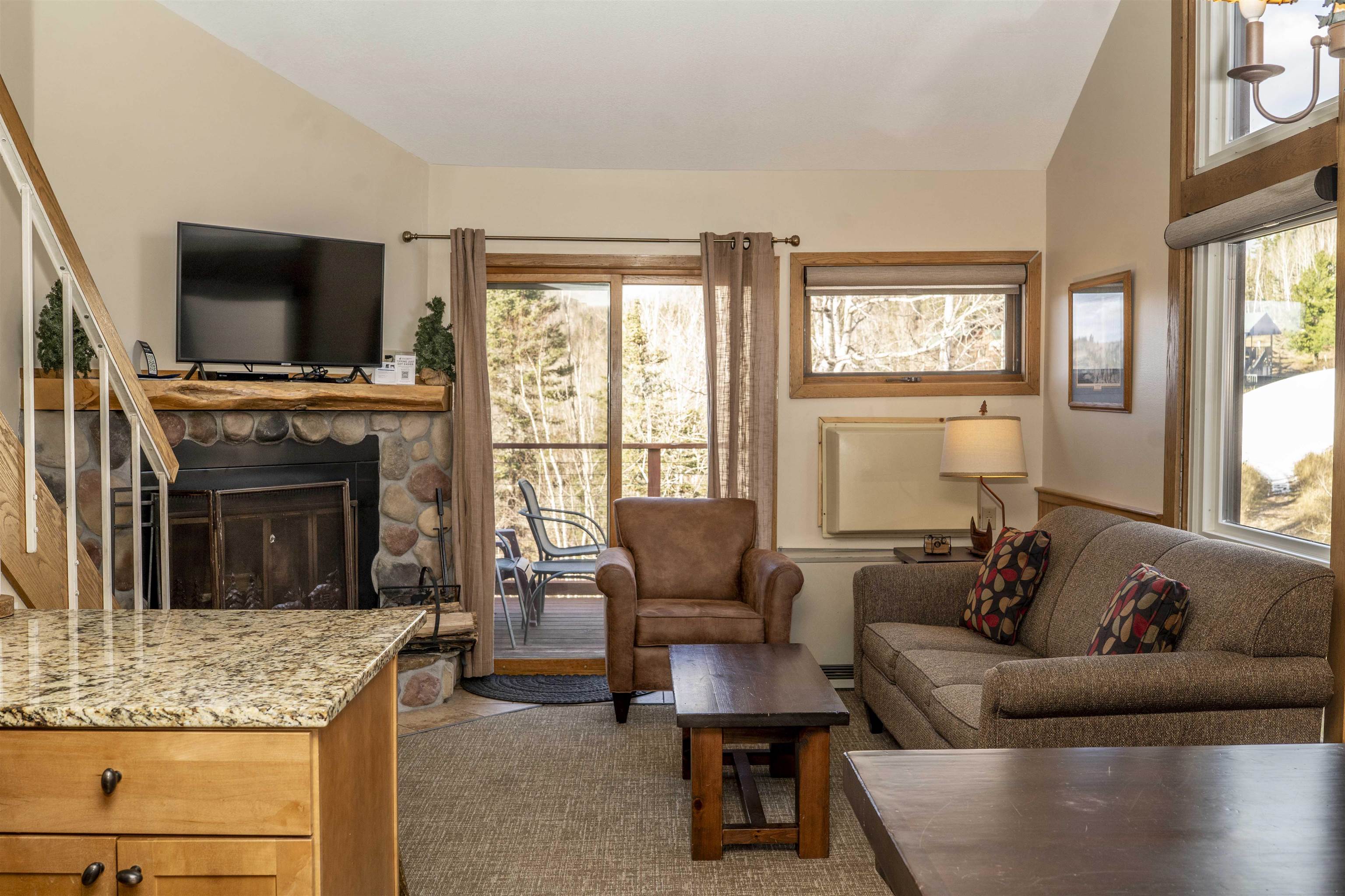 111 Bridge Run Ln, #111, Lutsen, MN 55612 | $299,000 | Condo/Townhouse ...