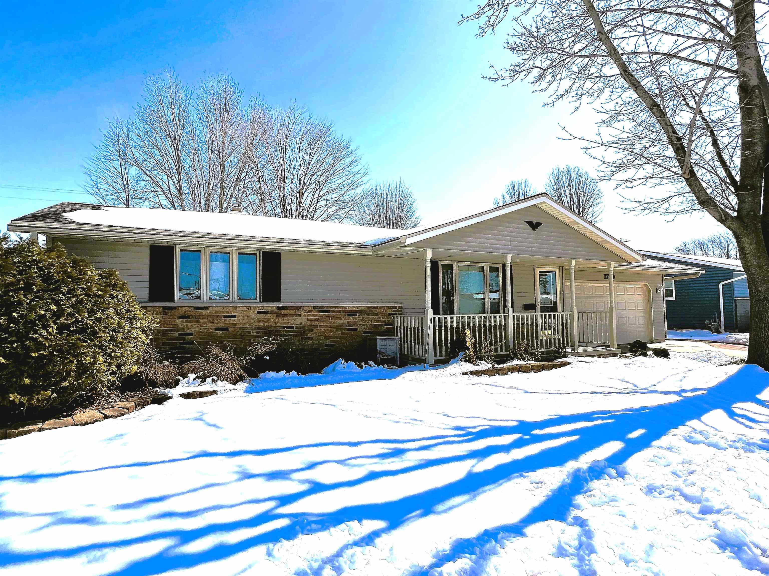 1759 St Agnes Drive, Green Bay, WI 54304