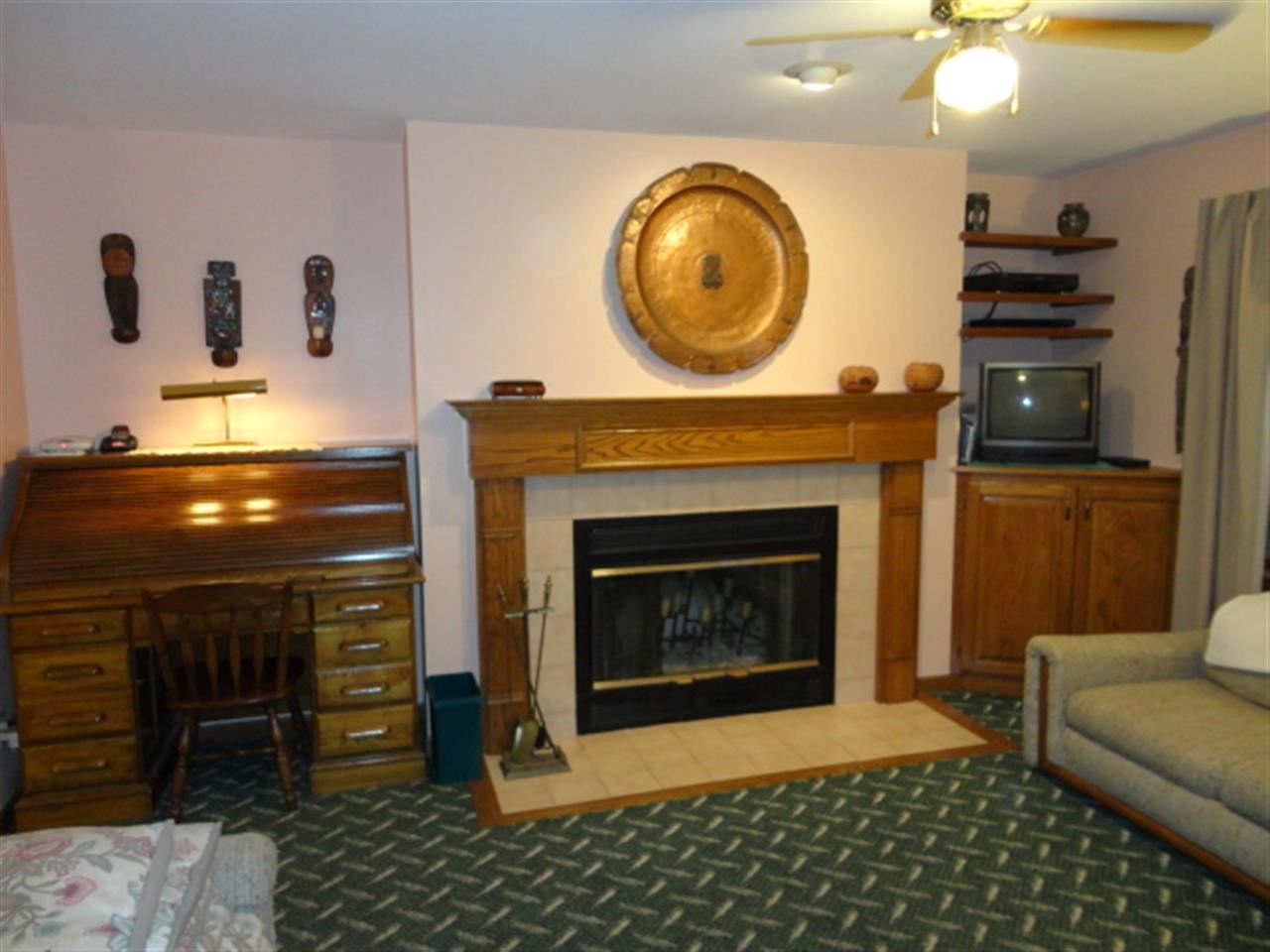 1030 University Hill Court West Baraboo WI 53913 - Adashun Jones