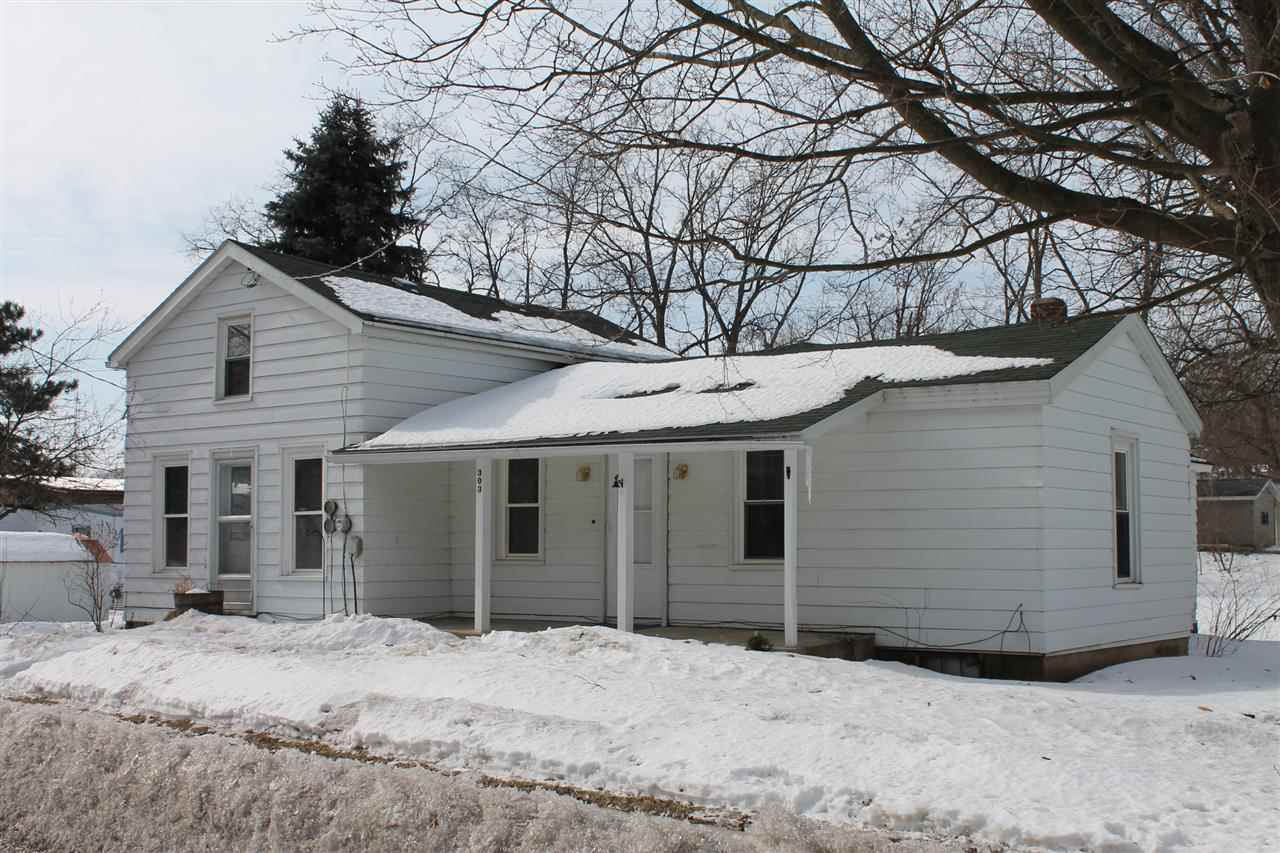 303 Mechanic Street Albany WI 53502 - Adashun Jones