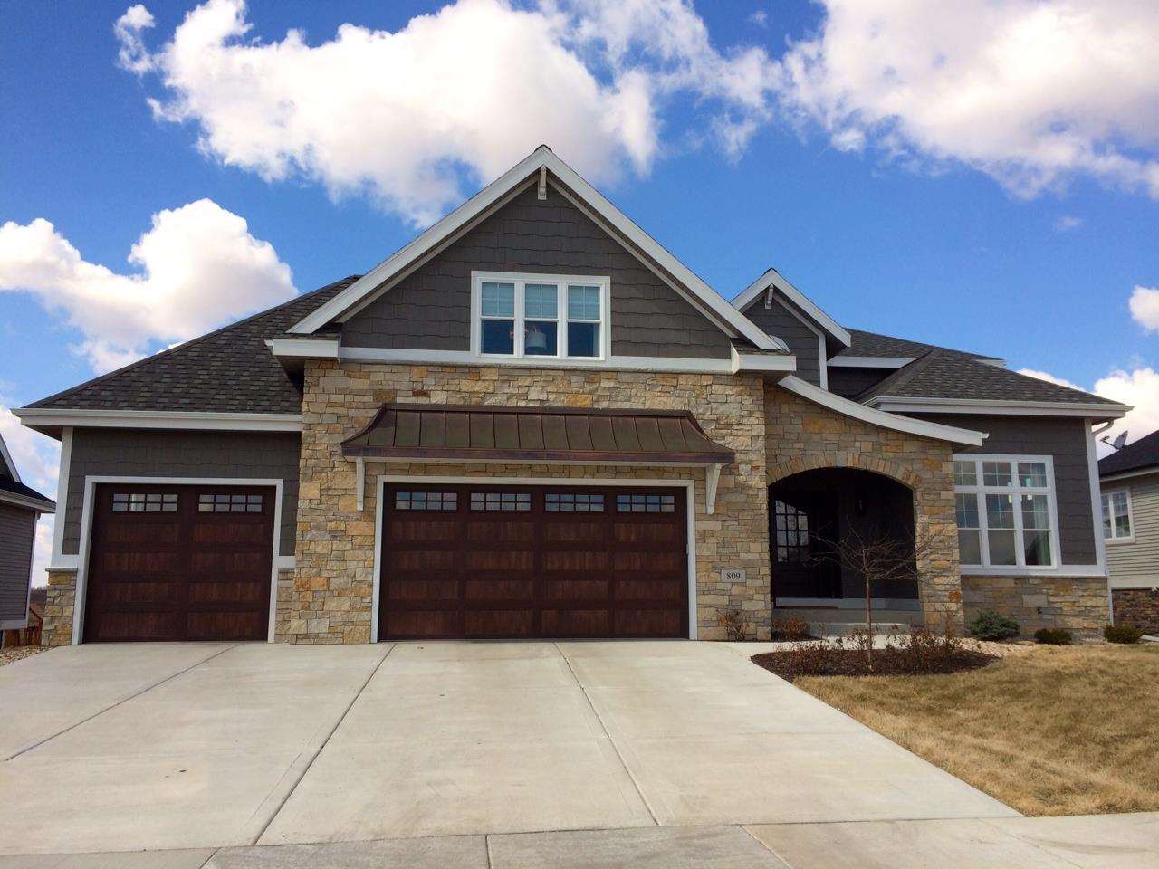 809 RICHARD Way Waunakee WI 53597 - Adashun Jones