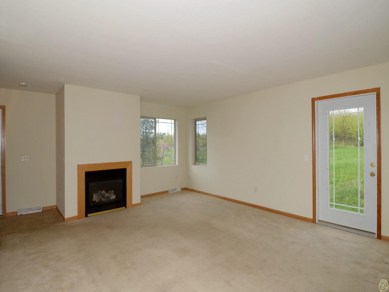 514 LEXINGTON Drive WI 53575 - Adashun Jones