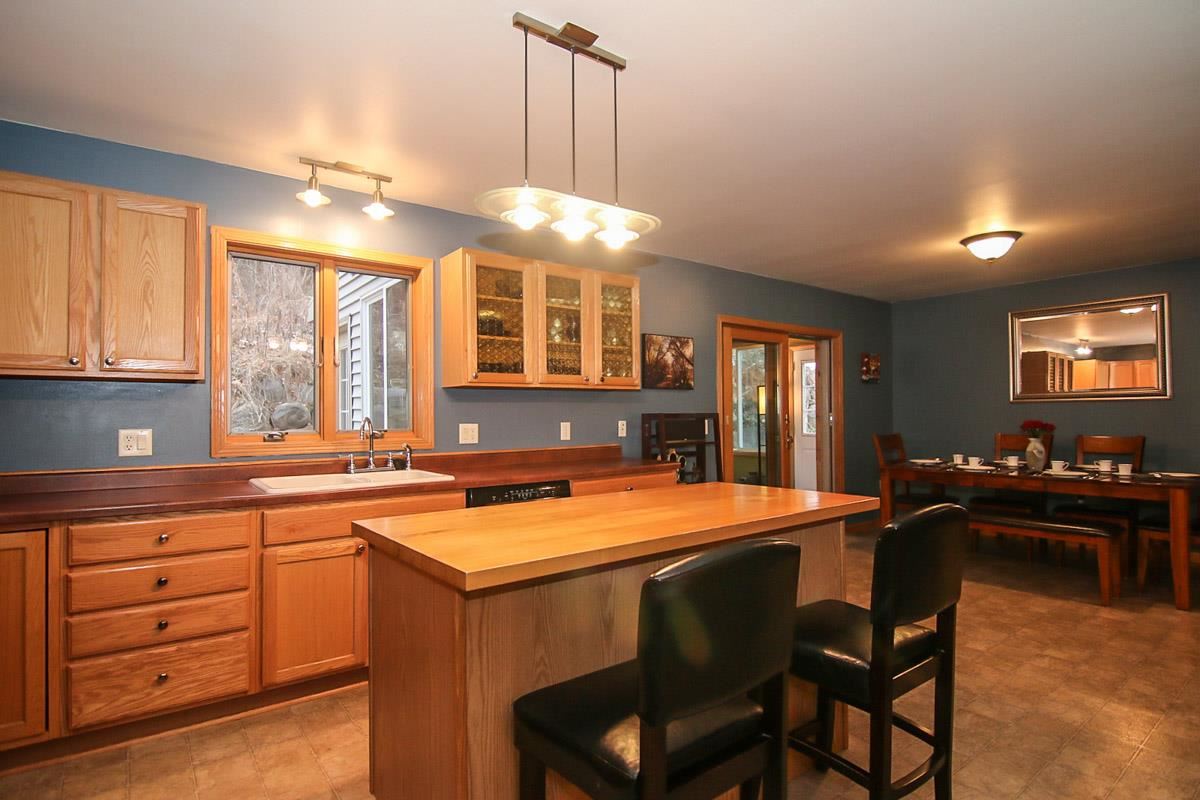 213 Yarrow Hill Cottage Grove WI 53527 - Adashun Jones