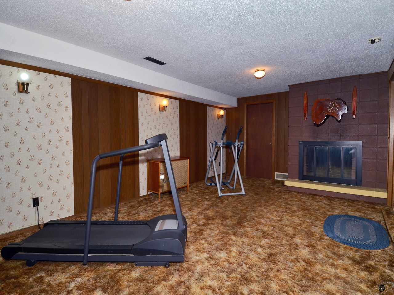 6300 FORD Street Monona WI 53716 - Adashun Jones