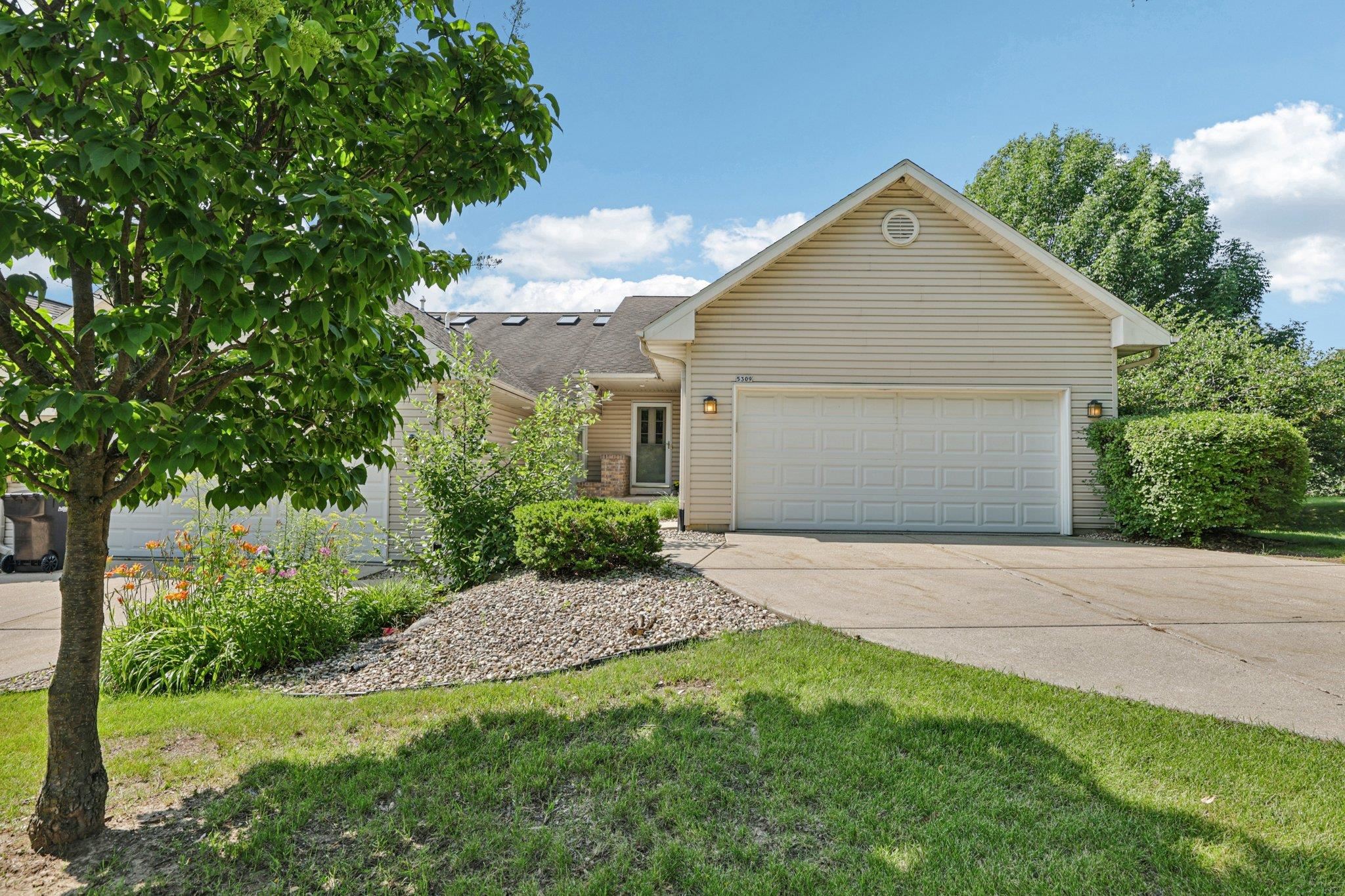 5309 South Ridge Way, #5309, Middleton, WI 53562 | MLS # 2004844
