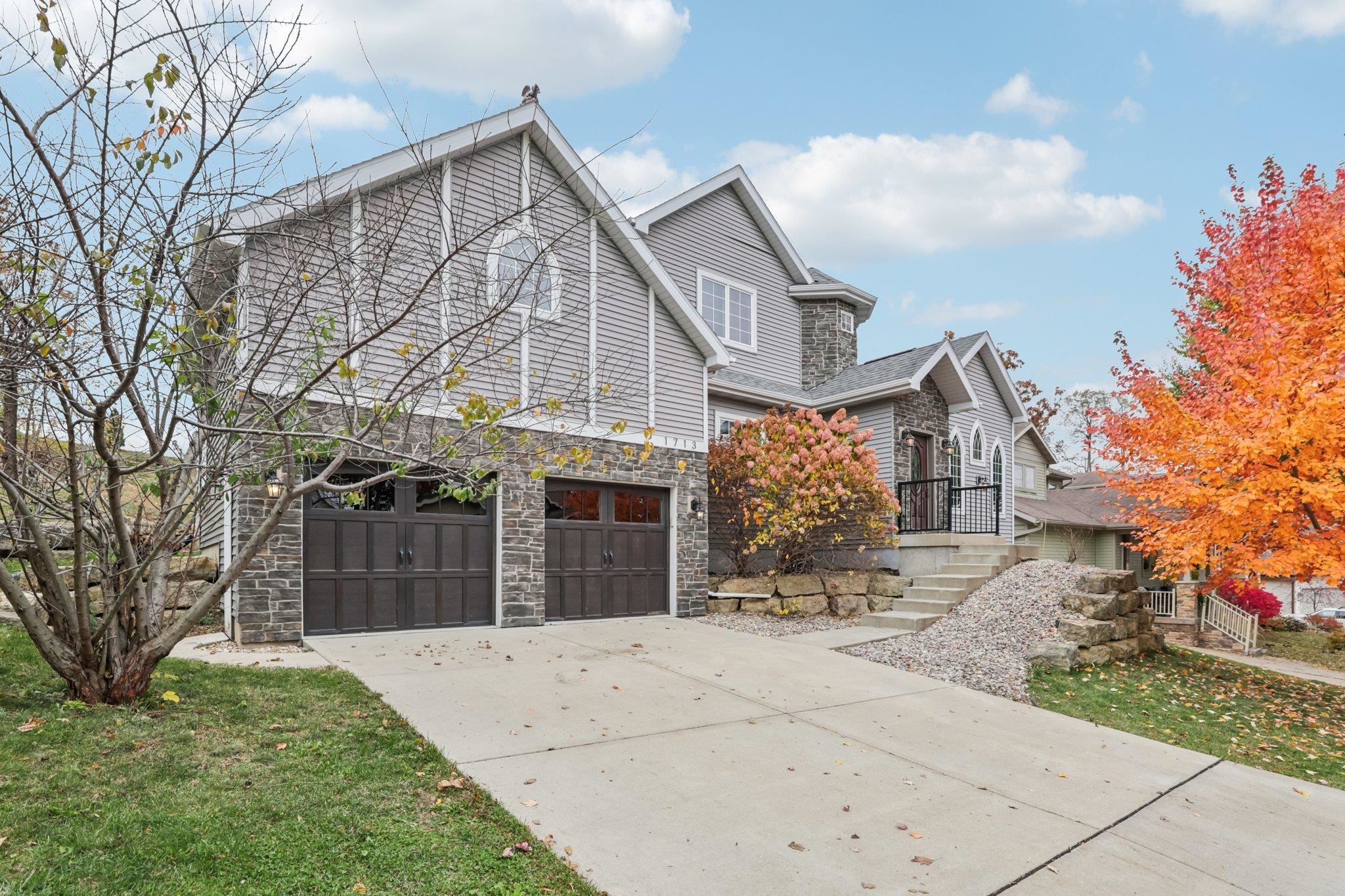 1713 Sawtooth Lane, Madison, WI 53719 | MLS # 2011392