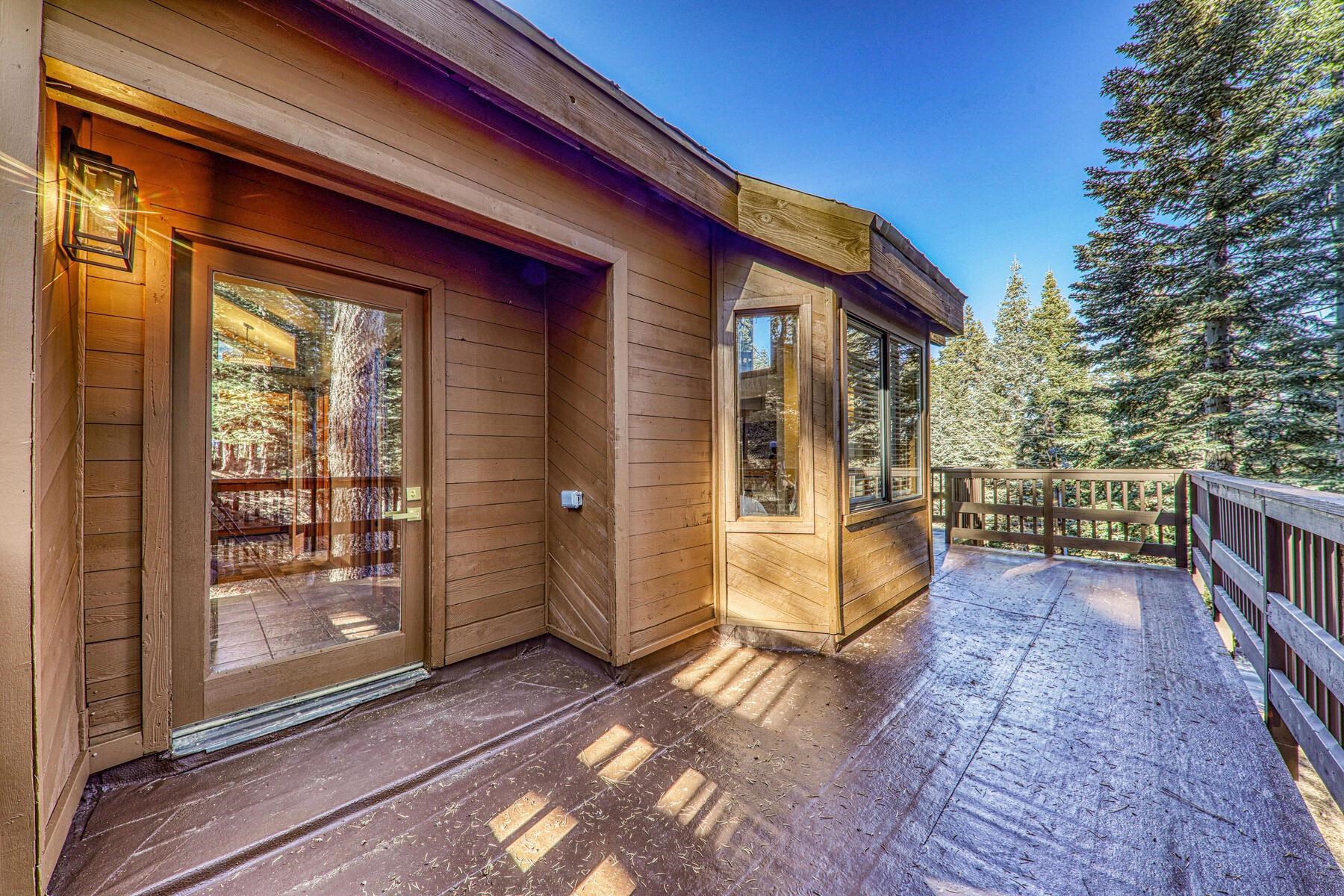 11504 SKISLOPE WAY, TRUCKEE, CA 96161